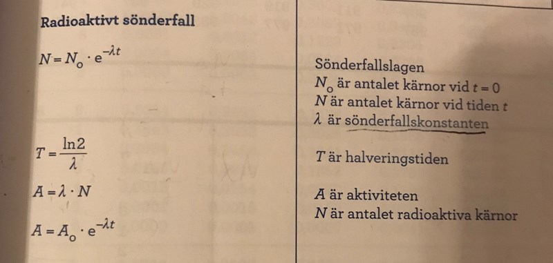 Hur ska jag beräkna aktiviteten med denna formel och inte som de gjort? (Fysik/Fysik 1 ...