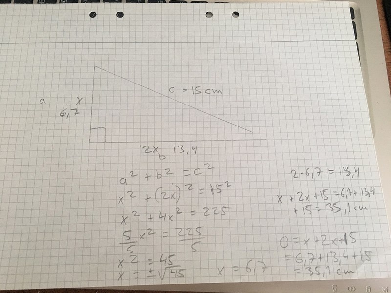 Beräkna triangelns omkrets (Matematik/Matte 2/Logik och geometri ...