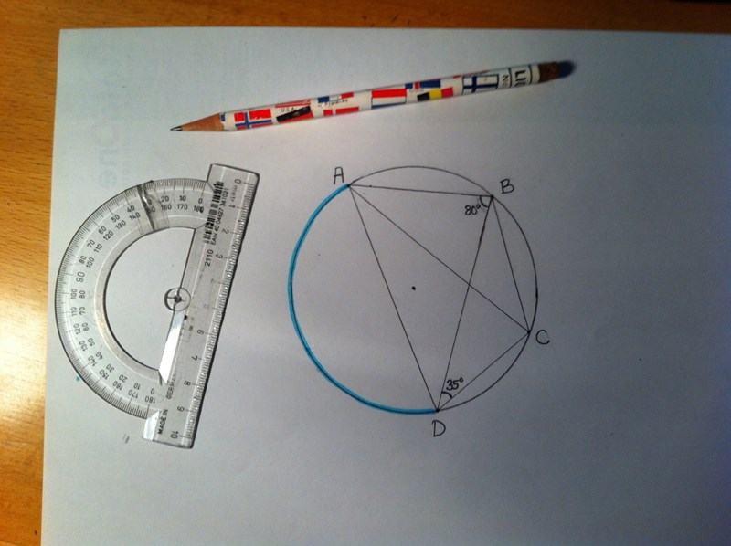 Har svårt med att förstå hur man ska tänka (randvinkel) (Matematik ...
