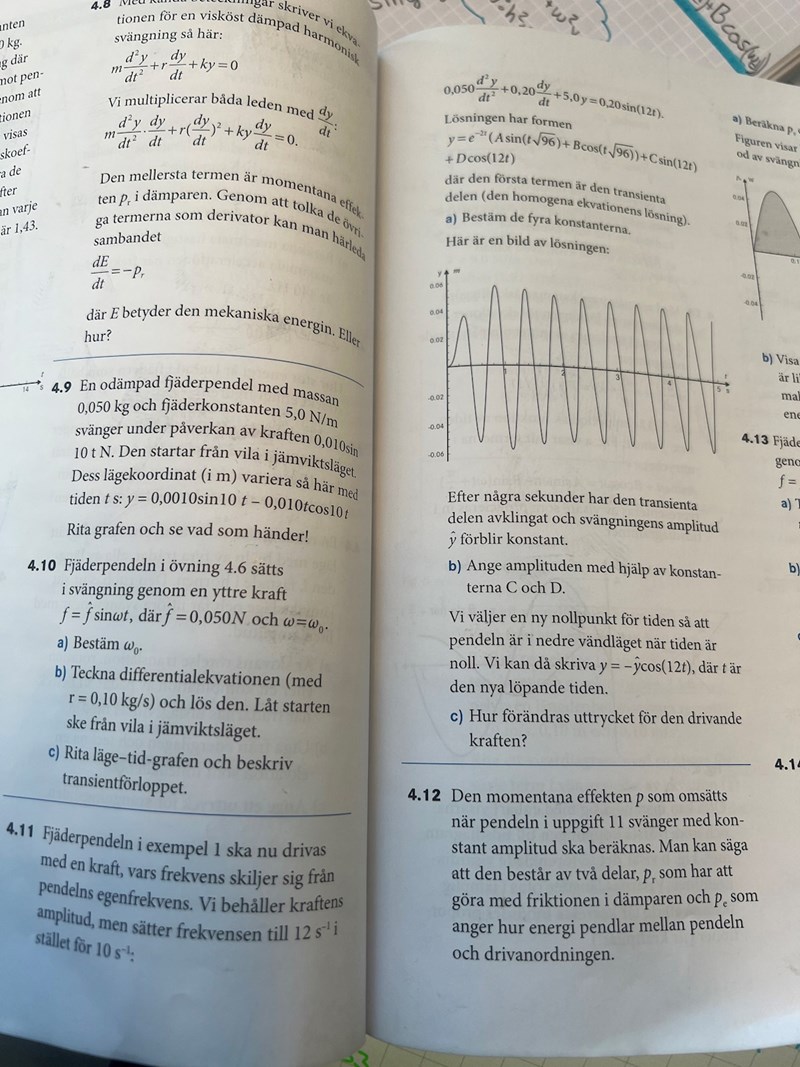 Påtvingad svängning med annan än egenfrekvens, fysik 3 (Fysik/Universitet) – Pluggakuten