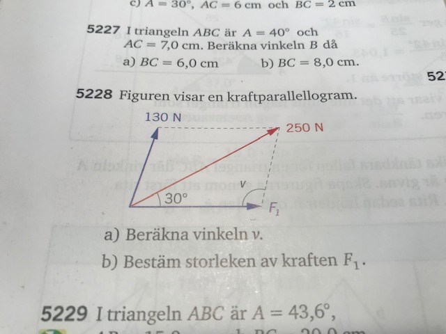 Sinussatsen bestäm vinkeln v (Matematik/Matte 3/Trigonometri) – Pluggakuten