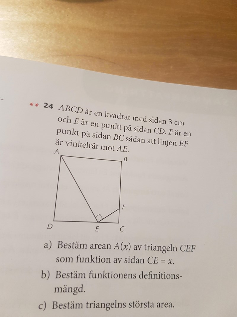 Arean av en triangel, som funktion av en av sidorna (Matematik/Matte 3 ...