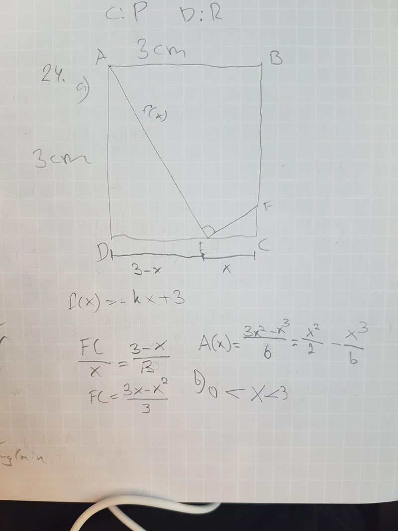Arean av en triangel, som funktion av en av sidorna (Matematik/Matte 3 ...