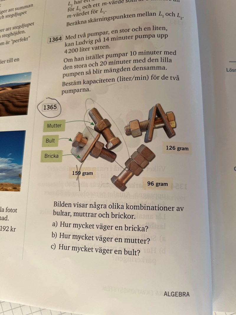 Bilden visar några olika kombinationer av bultar, muttrar, brickor ...
